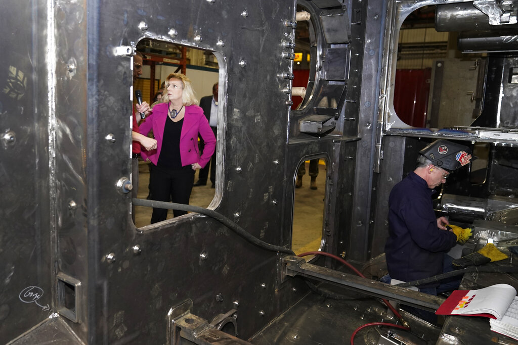 Fri. 9:16 a.m.: Tank plant in small Ohio city plays big role in Ukraine ...